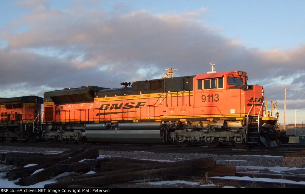 BNSF 9113